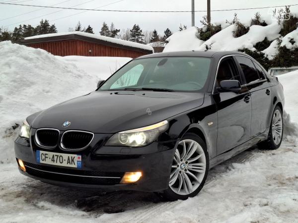 Black BMW 520 2008 in Telschi, with an engine capacity of 2.00 L and mileage of 239 thousand km for 4450 €, photo 1 on AUTOMOTO.COM.LV