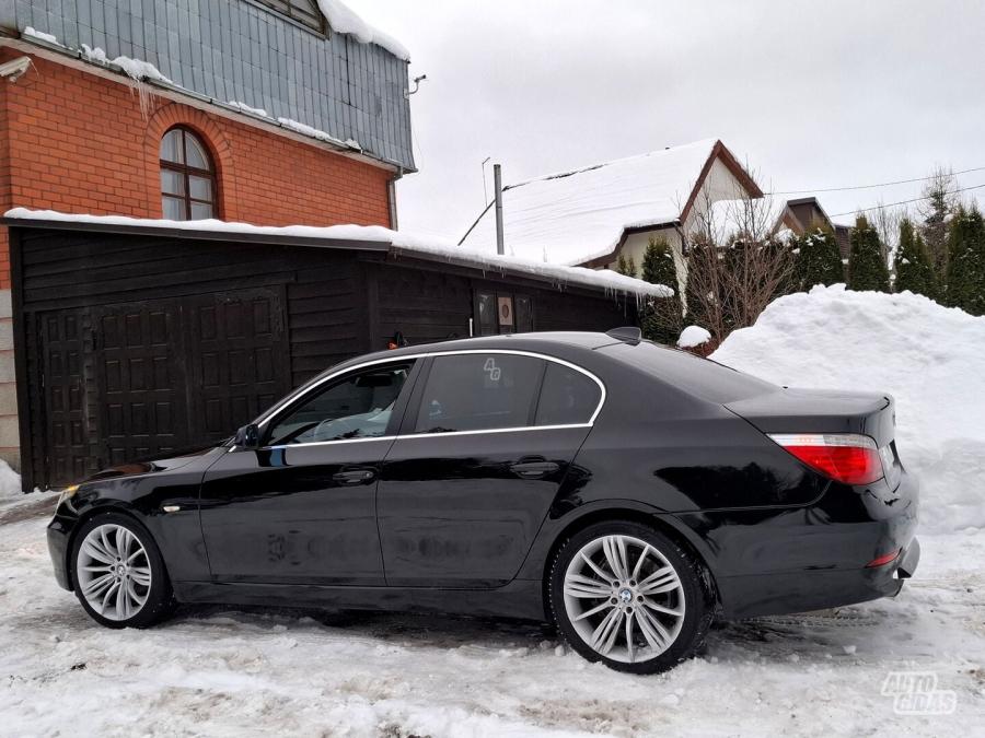 Melns BMW 520 2008 Telšiai, ar dzinēja tilpumu 2.00 L un nobraukumu 239 tūkst. km par 4450 €, foto 10 vietnē AUTOMOTO.COM.LV
