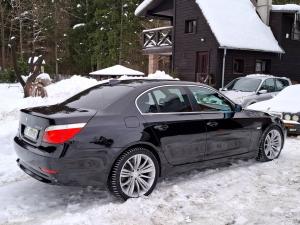 Melns BMW 520 2008 Telšiai, ar dzinēja tilpumu 2.00 L un nobraukumu 239 tūkst. km par 4450 €, foto 17 vietnē AUTOMOTO.COM.LV