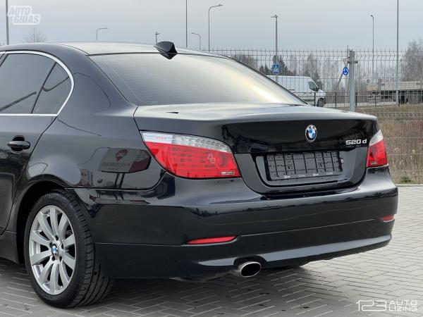 Melns BMW 520 2008 Tauragė, ar dzinēja tilpumu 2.00 L un nobraukumu 280 tūkst. km par 4600 €, foto 9 vietnē AUTOMOTO.COM.LV