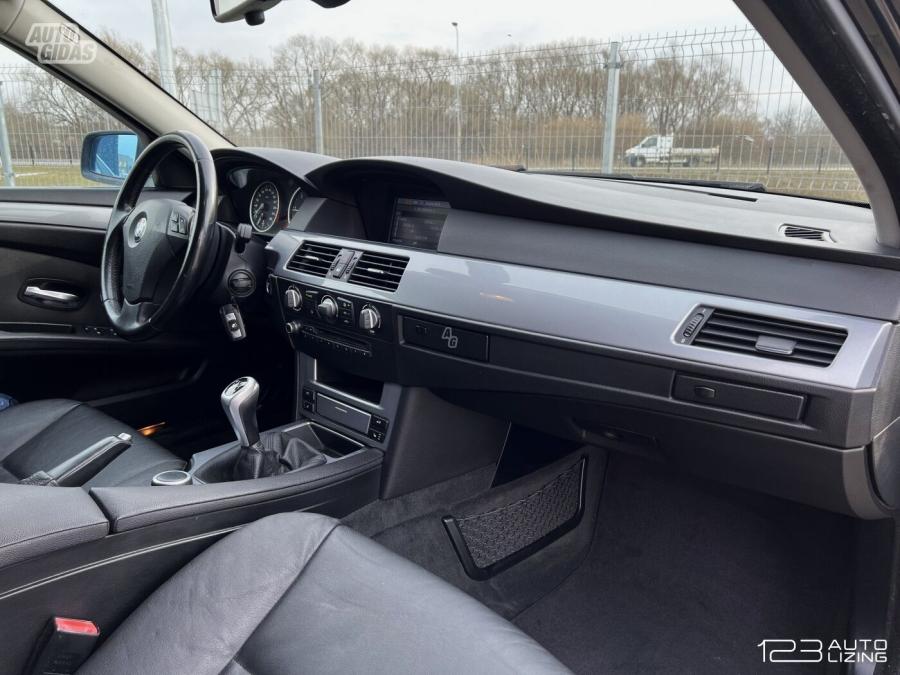 Melns BMW 520 2008 Tauragė, ar dzinēja tilpumu 2.00 L un nobraukumu 280 tūkst. km par 4600 €, foto 15 vietnē AUTOMOTO.COM.LV