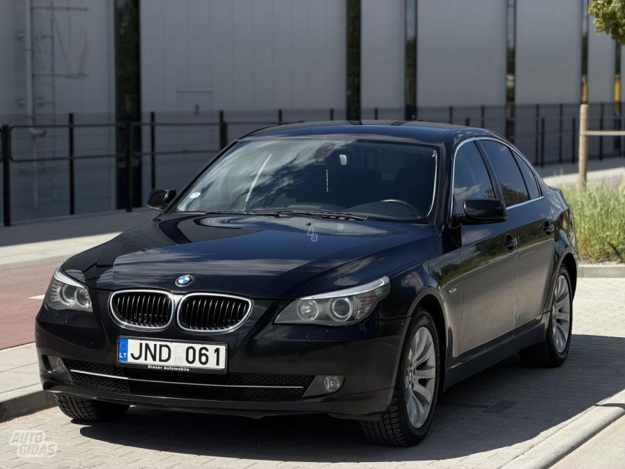 Black BMW 520 2008 in Vilnius, with an engine capacity of 2.00 L and mileage of 230 thousand km for 3290 €, photo 6 on AUTOMOTO.COM.LV