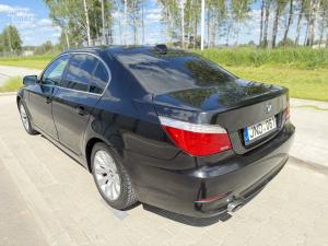 Black BMW 520 2008 in Vilnius, with an engine capacity of 2.00 L and mileage of 230 thousand km for 3290 €, photo 13 on AUTOMOTO.COM.LV