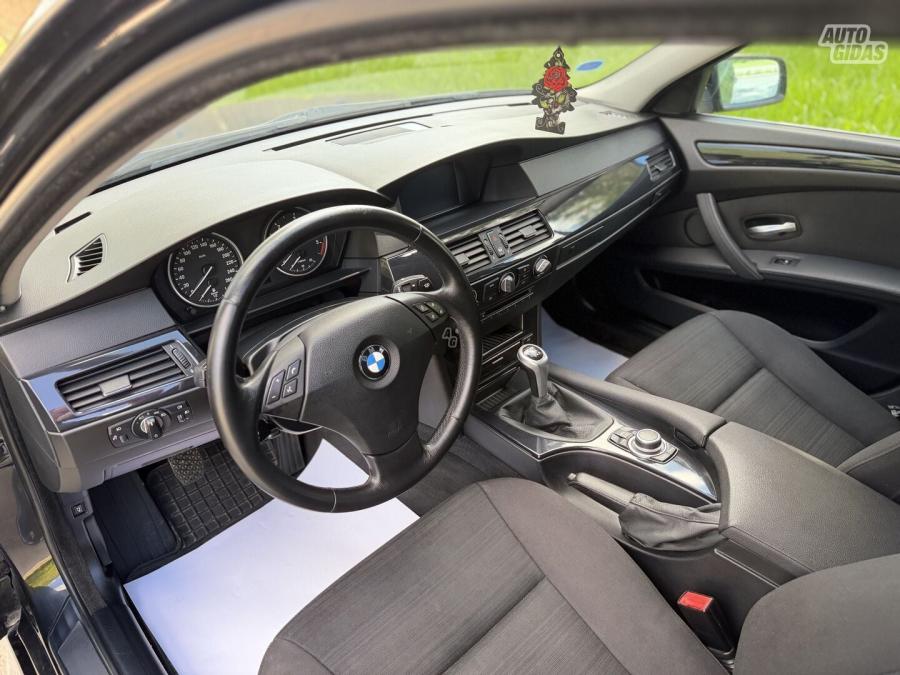 Black BMW 520 2008 in Vilnius, with an engine capacity of 2.00 L and mileage of 230 thousand km for 3290 €, photo 18 on AUTOMOTO.COM.LV