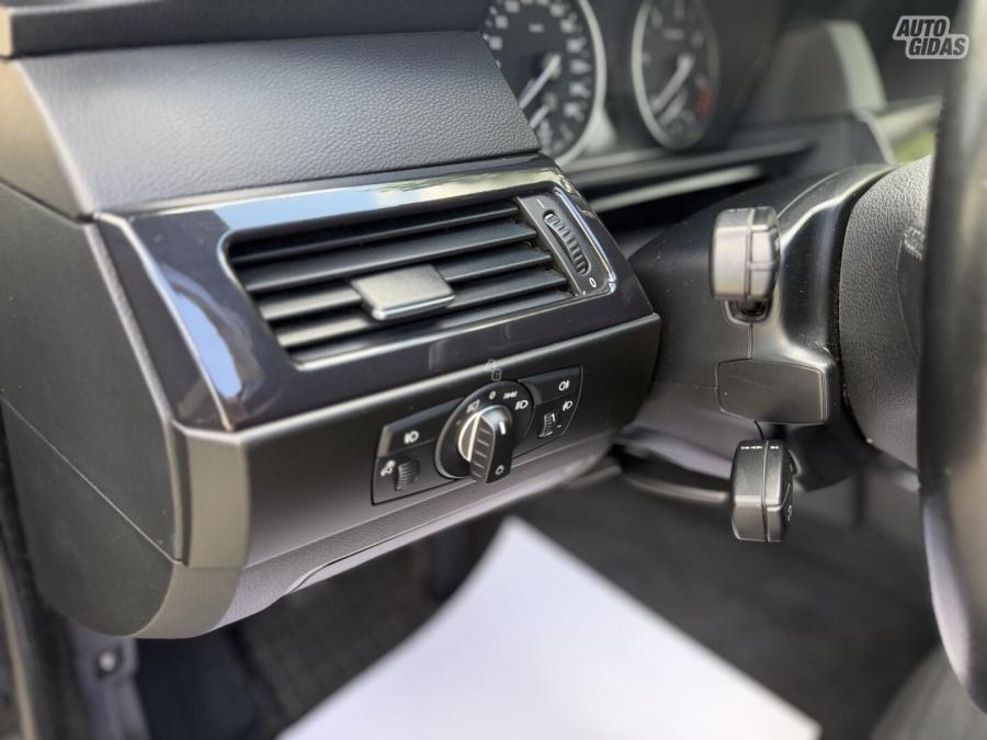 Black BMW 520 2008 in Vilnius, with an engine capacity of 2.00 L and mileage of 230 thousand km for 3290 €, photo 22 on AUTOMOTO.COM.LV