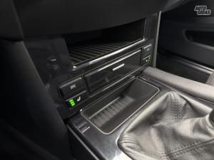 Black BMW 520 2008 in Vilnius, with an engine capacity of 2.00 L and mileage of 230 thousand km for 3290 €, photo 26 on AUTOMOTO.COM.LV