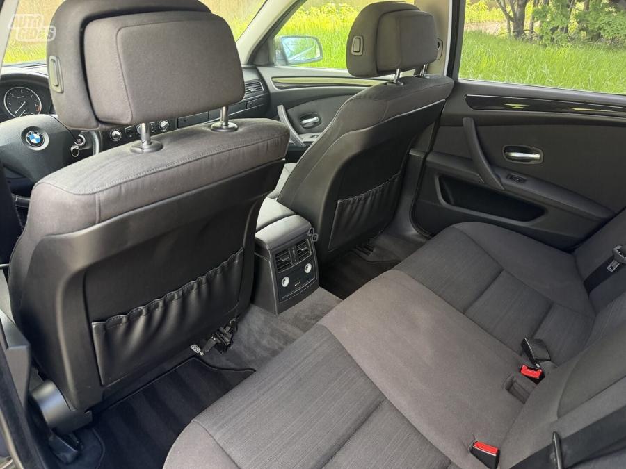 Black BMW 520 2008 in Vilnius, with an engine capacity of 2.00 L and mileage of 230 thousand km for 3290 €, photo 32 on AUTOMOTO.COM.LV