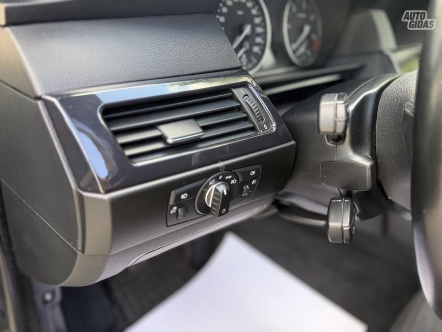 Black BMW 520 2008 in Vilnius, with an engine capacity of 2.00 L and mileage of 230 thousand km for 3150 €, photo 21 on AUTOMOTO.COM.LV