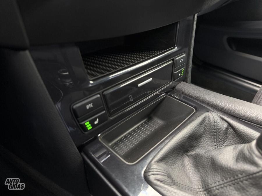 Black BMW 520 2008 in Vilnius, with an engine capacity of 2.00 L and mileage of 230 thousand km for 3150 €, photo 25 on AUTOMOTO.COM.LV