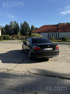 Черный БМВ 520 2008 в Резекне, объемом двигателя 2.00 л и пробегом 339 тыс. км за 4200 €, фото 4 на AUTOMOTO.COM.LV