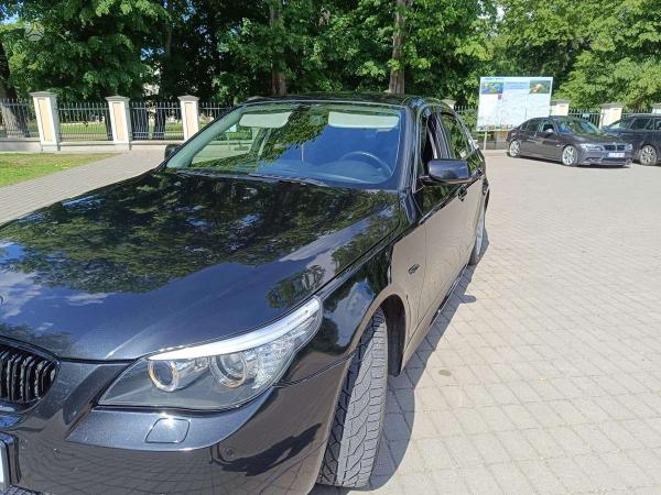 Черный БМВ 520 2008 в Вилкавишкис, объемом двигателя 2.00 л и пробегом 260 тыс. км за 4950 €, фото 2 на AUTOMOTO.COM.LV