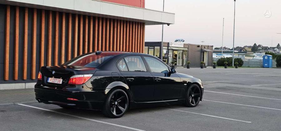 Melns BMW 520 2008 Klaipėda, ar dzinēja tilpumu 2.00 L un nobraukumu 268 tūkst. km par 6799 €, foto 5 vietnē AUTOMOTO.COM.LV