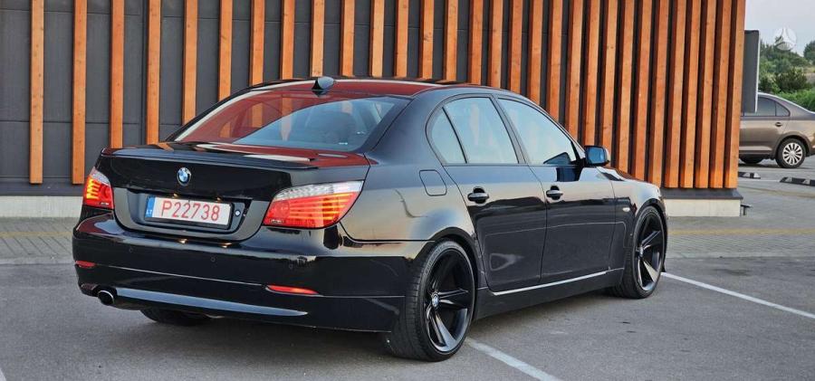 Melns BMW 520 2008 Klaipėda, ar dzinēja tilpumu 2.00 L un nobraukumu 268 tūkst. km par 6799 €, foto 7 vietnē AUTOMOTO.COM.LV