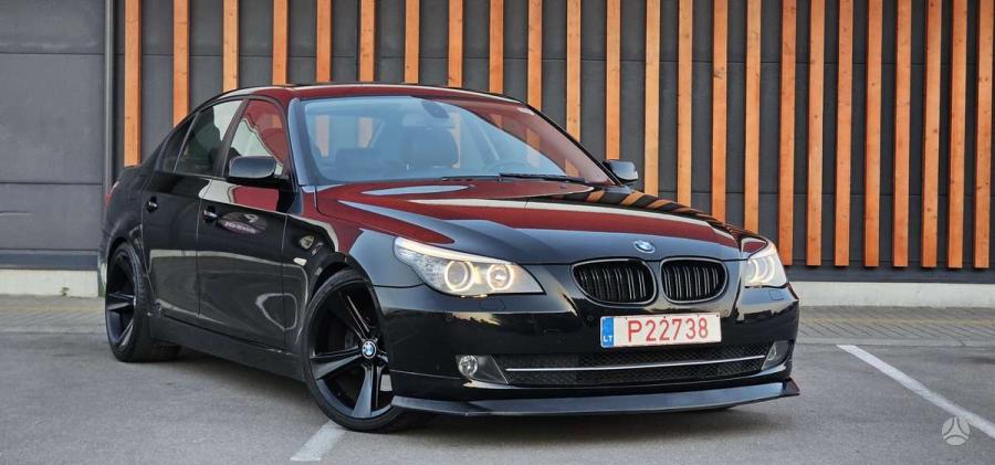 Melns BMW 520 2008 Klaipėda, ar dzinēja tilpumu 2.00 L un nobraukumu 268 tūkst. km par 6799 €, foto 13 vietnē AUTOMOTO.COM.LV