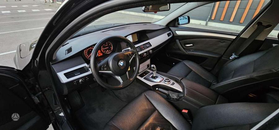 Melns BMW 520 2008 Klaipėda, ar dzinēja tilpumu 2.00 L un nobraukumu 268 tūkst. km par 6799 €, foto 16 vietnē AUTOMOTO.COM.LV