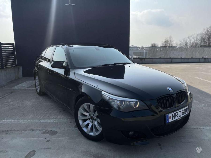 Melns BMW 520 2008 Viļņa, ar dzinēja tilpumu 2.00 L un nobraukumu 389 tūkst. km par 3500 €, foto 4 vietnē AUTOMOTO.COM.LV
