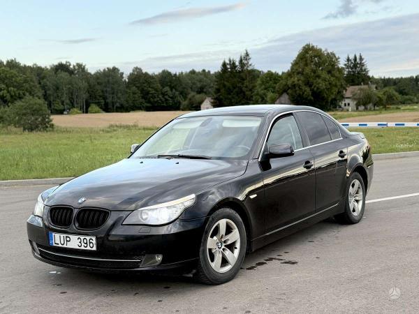 Black BMW 520 2008 in Radviliskis, with an engine capacity of 2.00 L and mileage of 329 thousand km for 3900 €, photo 5 on AUTOMOTO.COM.LV