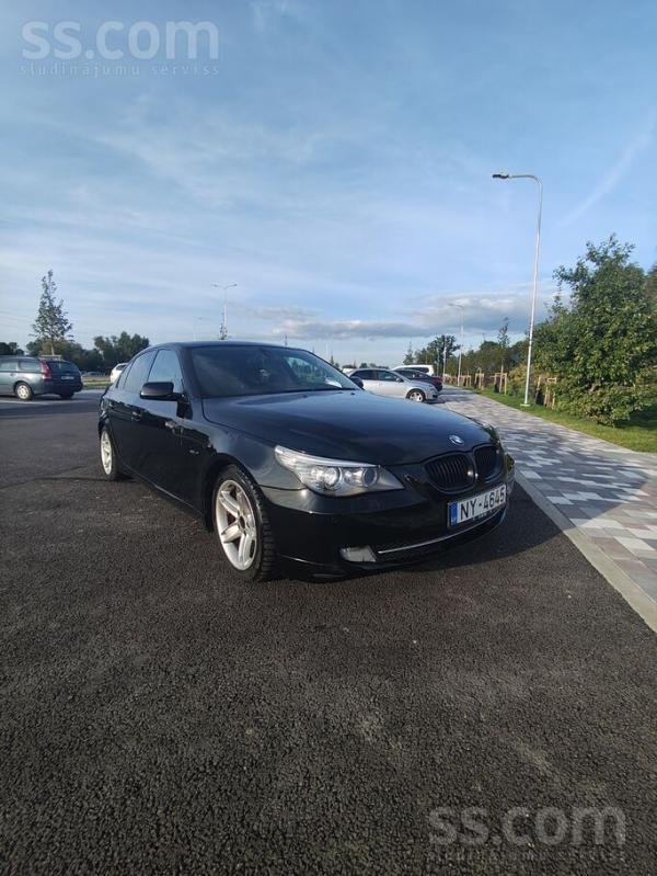 Melns BMW 520 2008 Jelgava, ar dzinēja tilpumu 2.00 L un nobraukumu 380 tūkst. km par 4350 €, foto 7 vietnē AUTOMOTO.COM.LV
