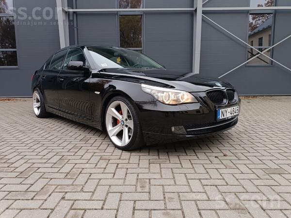 Melns BMW 520 2008 Jelgava, ar dzinēja tilpumu 2.00 L un nobraukumu 380 tūkst. km par 4350 €, foto 9 vietnē AUTOMOTO.COM.LV