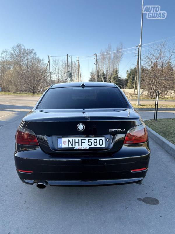 Black BMW 520 2009 in Plunge, with an engine capacity of 2.00 L and mileage of 288 thousand km for 3600 €, photo 6 on AUTOMOTO.COM.LV