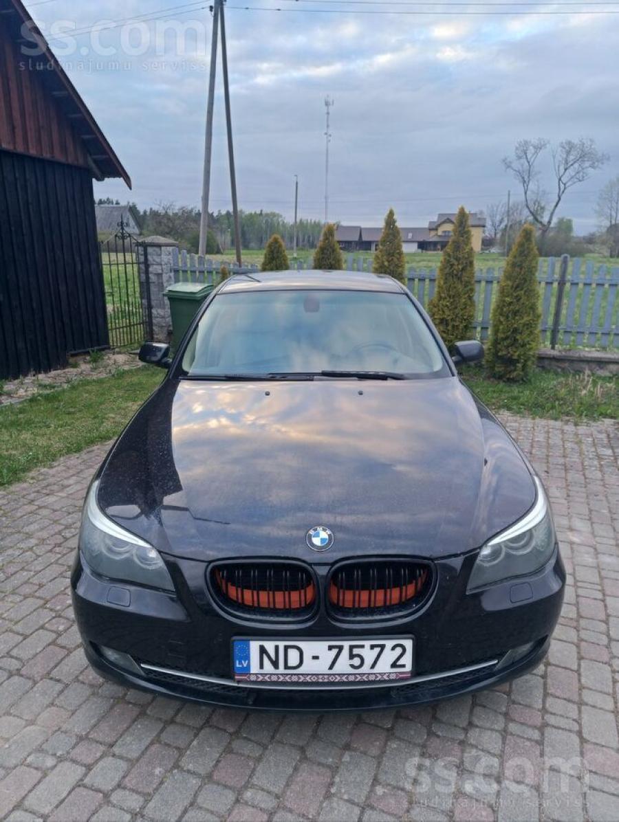 Melns BMW 520 2009 Valmiera, ar dzinēja tilpumu 2.00 L un nobraukumu 361 tūkst. km par 4500 €, foto 1 vietnē AUTOMOTO.COM.LV
