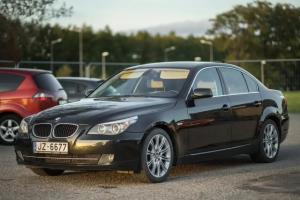 Melns BMW 520 2009 Liepāja, ar dzinēja tilpumu 2.00 L un nobraukumu 234 tūkst. km par 5750 €, foto  vietnē AUTOMOTO.COM.LV