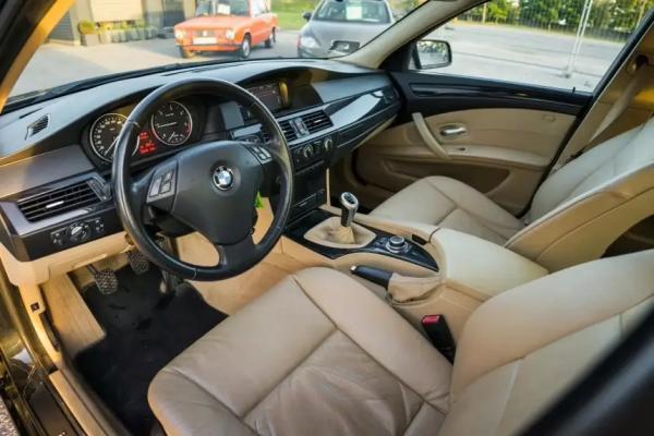 Black BMW 520 2009 in Liepaja, with an engine capacity of 2.00 L and mileage of 234 thousand km for 5750 €, photo 10 on AUTOMOTO.COM.LV