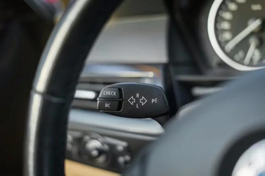 Melns BMW 520 2009 Liepāja, ar dzinēja tilpumu 2.00 L un nobraukumu 234 tūkst. km par 5750 €, foto 23 vietnē AUTOMOTO.COM.LV