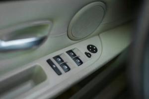 Melns BMW 520 2009 Liepāja, ar dzinēja tilpumu 2.00 L un nobraukumu 234 tūkst. km par 5750 €, foto 28 vietnē AUTOMOTO.COM.LV