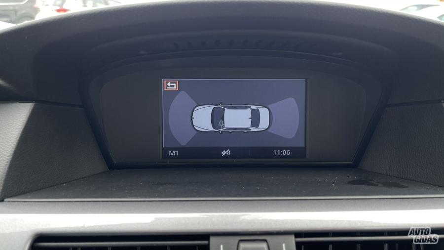 Black BMW 520 2009 in Marijampole, with an engine capacity of 2.00 L and mileage of 292 thousand km for 5250 €, photo 18 on AUTOMOTO.COM.LV