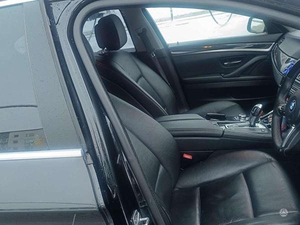 Black BMW 520 2010 in Vilnius, with an engine capacity of 2.00 L and mileage of 171 thousand km for 3400 €, photo 7 on AUTOMOTO.COM.LV