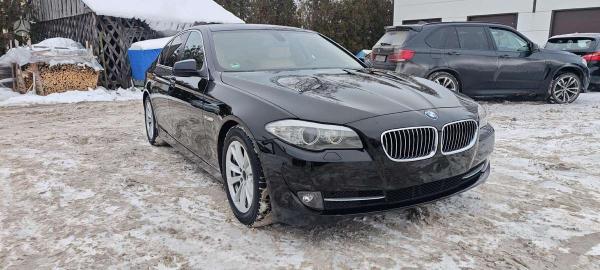 Black BMW 520 2010 in Utena, with an engine capacity of 2.00 L and mileage of 251 thousand km for 7990 €, photo 1 on AUTOMOTO.COM.LV