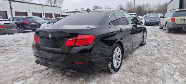 Black BMW 520 2010 in Utena, with an engine capacity of 2.00 L and mileage of 251 thousand km for 7990 €, photo 5 on AUTOMOTO.COM.LV