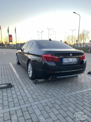 Melns BMW 520 2010 Kauņa, ar dzinēja tilpumu 2.00 L un nobraukumu 279 tūkst. km par 9500 €, foto 7 vietnē AUTOMOTO.COM.LV