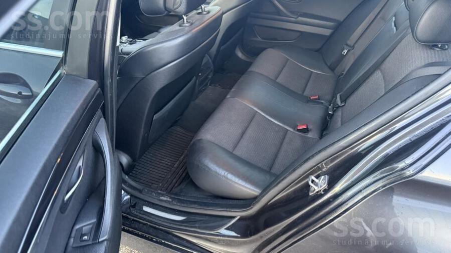 Melns BMW 520 2010 Rīga, ar dzinēja tilpumu 2.00 L un nobraukumu 261 tūkst. km par 7300 €, foto 11 vietnē AUTOMOTO.COM.LV