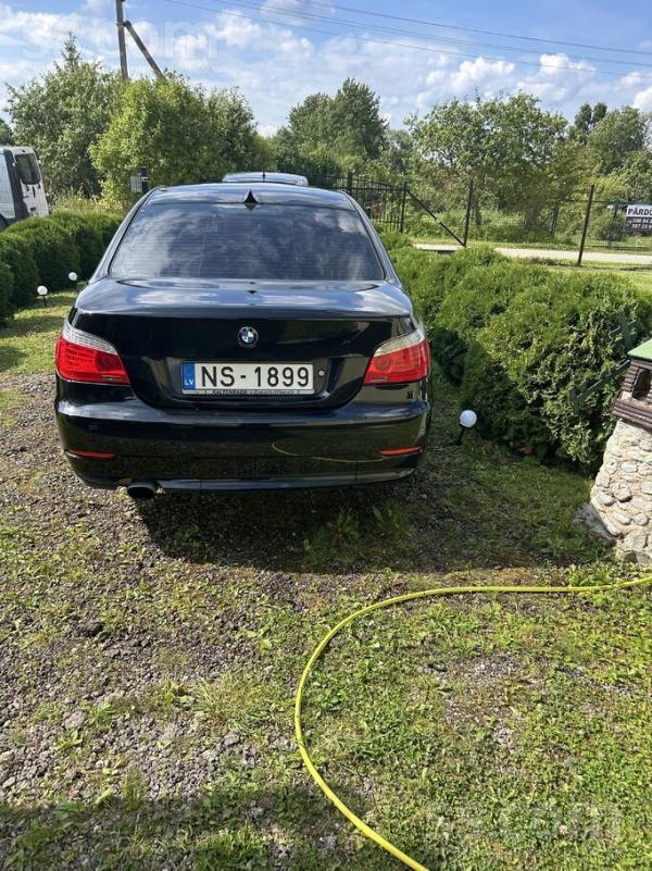 Черный БМВ 520 2010 в Екабпилс, объемом двигателя 2.00 л и пробегом 293 тыс. км за 5500 €, фото 2 на AUTOMOTO.COM.LV