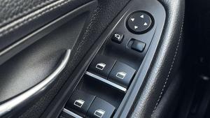 Melns BMW 520 2010 Marijampole, ar dzinēja tilpumu 2.00 L un nobraukumu 264 tūkst. km par 9200 €, foto 14 vietnē AUTOMOTO.COM.LV