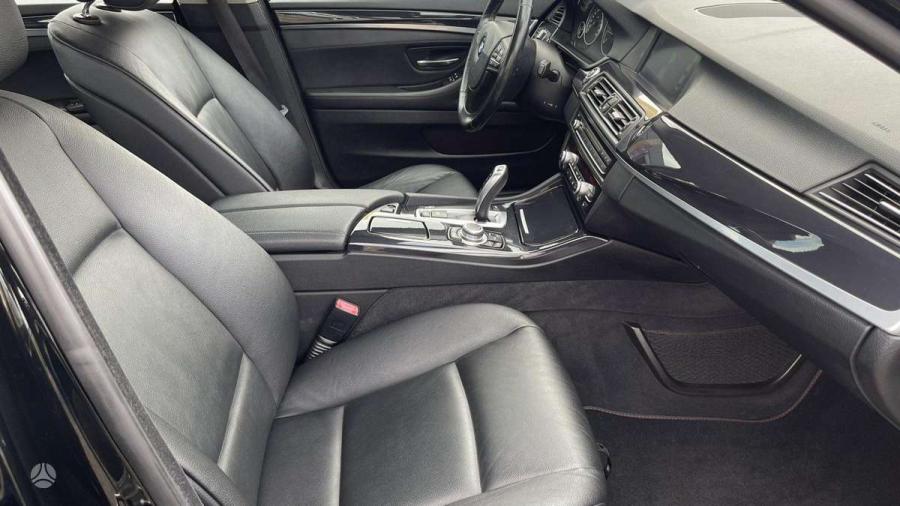 Melns BMW 520 2010 Marijampole, ar dzinēja tilpumu 2.00 L un nobraukumu 264 tūkst. km par 9200 €, foto 16 vietnē AUTOMOTO.COM.LV