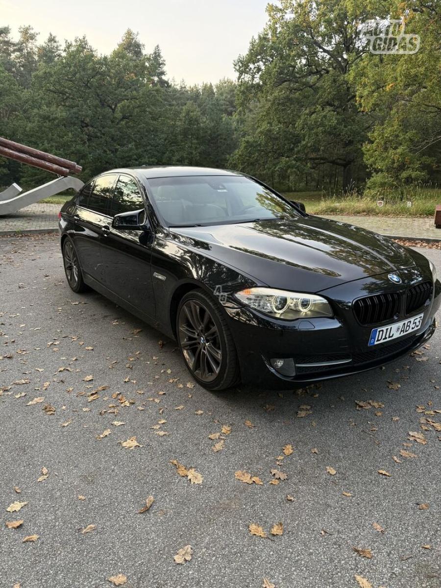 Черный БМВ 520 2010 в Юрбаркас, объемом двигателя 2.00 л и пробегом 235 тыс. км за 7550 €, фото 1 на AUTOMOTO.COM.LV