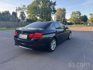 Melns BMW 520 2011 Rīga, ar dzinēja tilpumu 2.00 L un nobraukumu 326 tūkst. km par 6700 €, foto 3 vietnē AUTOMOTO.COM.LV