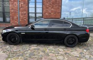 Melns BMW 520 2011 Rīga, ar dzinēja tilpumu 2.00 L un nobraukumu 295 tūkst. km par 6700 €, foto 8 vietnē AUTOMOTO.COM.LV