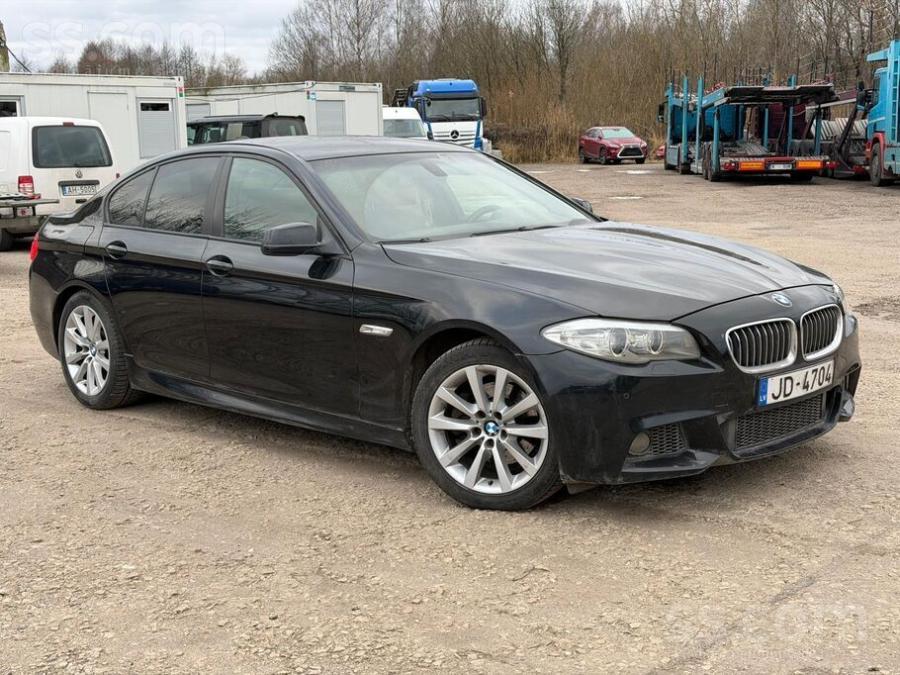 Black BMW 520 2011 in Riga, with an engine capacity of 2.00 L and mileage of 170 thousand km for 9000 €, photo 2 on AUTOMOTO.COM.LV