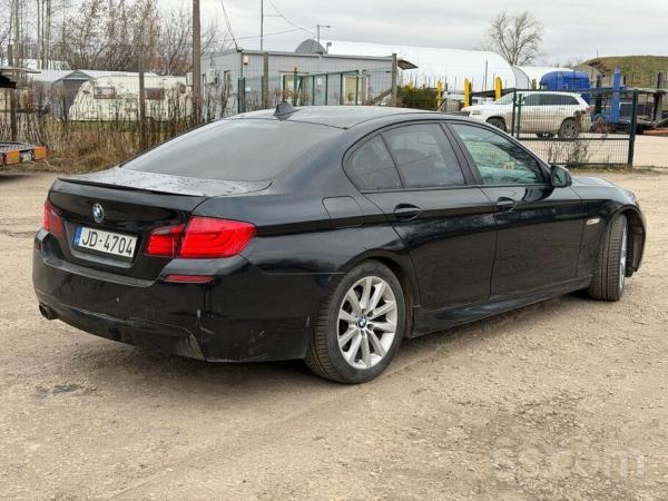 Black BMW 520 2011 in Riga, with an engine capacity of 2.00 L and mileage of 170 thousand km for 9000 €, photo 9 on AUTOMOTO.COM.LV