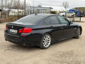 Black BMW 520 2011 in Riga, with an engine capacity of 2.00 L and mileage of 170 thousand km for 9000 €, photo 9 on AUTOMOTO.COM.LV
