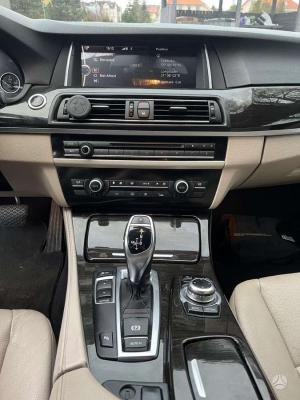 Black BMW 520 2011 in Klaipeda, with an engine capacity of 2.00 L and mileage of 345 thousand km for 7300 €, photo 13 on AUTOMOTO.COM.LV