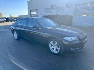 Melns BMW 520 2011 Marijampole, ar dzinēja tilpumu 2.00 L un nobraukumu 282 tūkst. km par 9500 €, foto 12 vietnē AUTOMOTO.COM.LV
