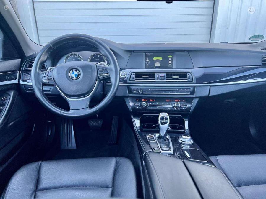 Melns BMW 520 2011 Marijampole, ar dzinēja tilpumu 2.00 L un nobraukumu 282 tūkst. km par 9500 €, foto 17 vietnē AUTOMOTO.COM.LV