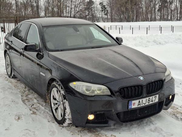 Black BMW 520 2011 in Silute, with an engine capacity of 2.00 L and mileage of 350 thousand km for 7700 €, photo 2 on AUTOMOTO.COM.LV