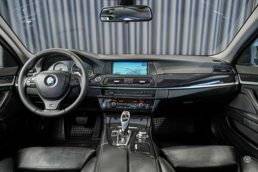 Black BMW 520 2011 in Marijampole, with an engine capacity of 2.00 L and mileage of 230 thousand km for 10950 €, photo 15 on AUTOMOTO.COM.LV