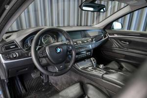 Black BMW 520 2011 in Marijampole, with an engine capacity of 2.00 L and mileage of 230 thousand km for 10950 €, photo 21 on AUTOMOTO.COM.LV